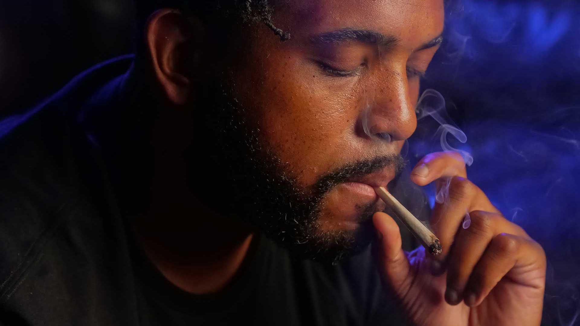 Cannabis Etiquette: 25 Rules for Smoking Weed